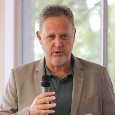 Briefly.co.za experts