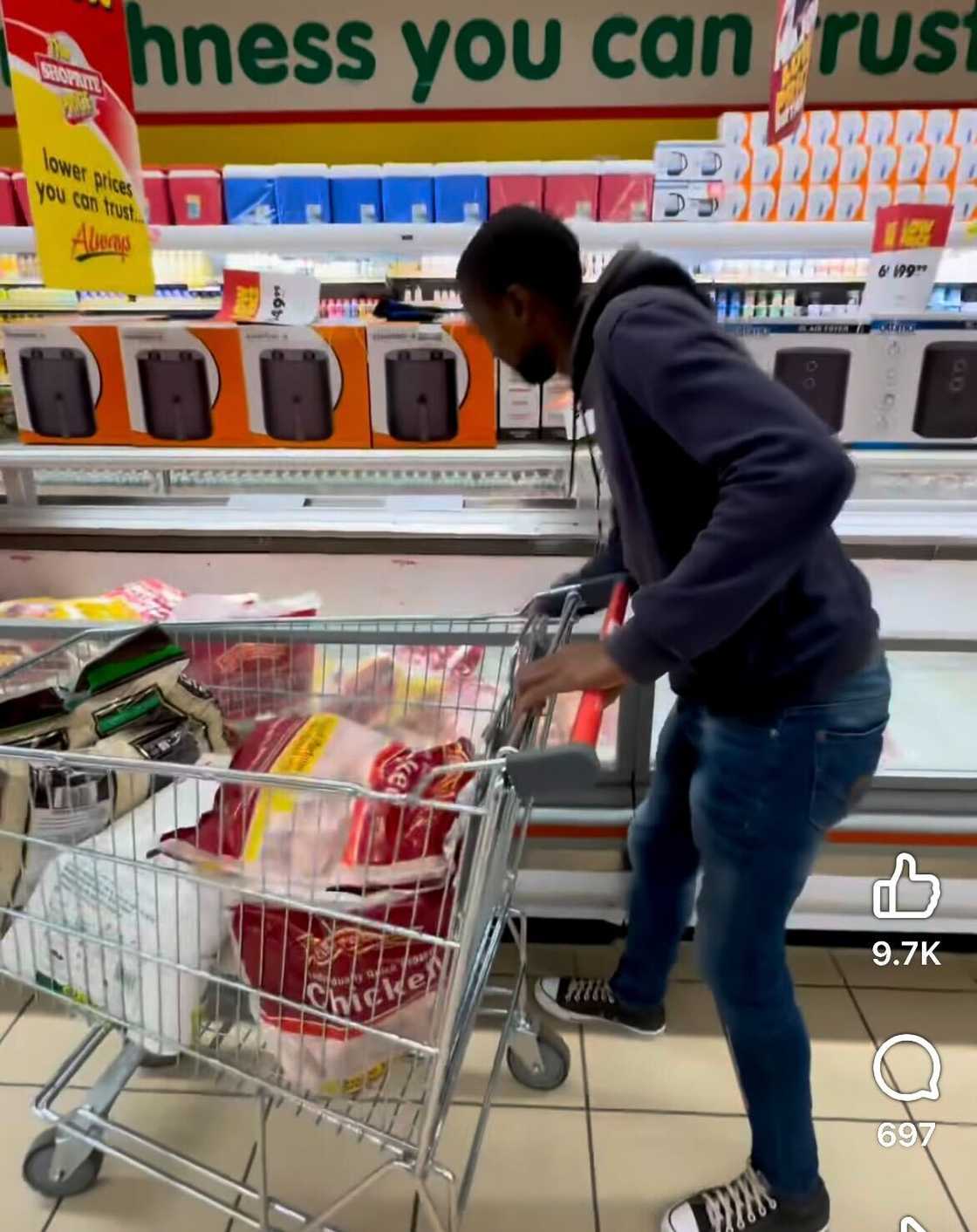 "That Was Clever": SA Impressed by Man’s Grab of Only Essentials During ...