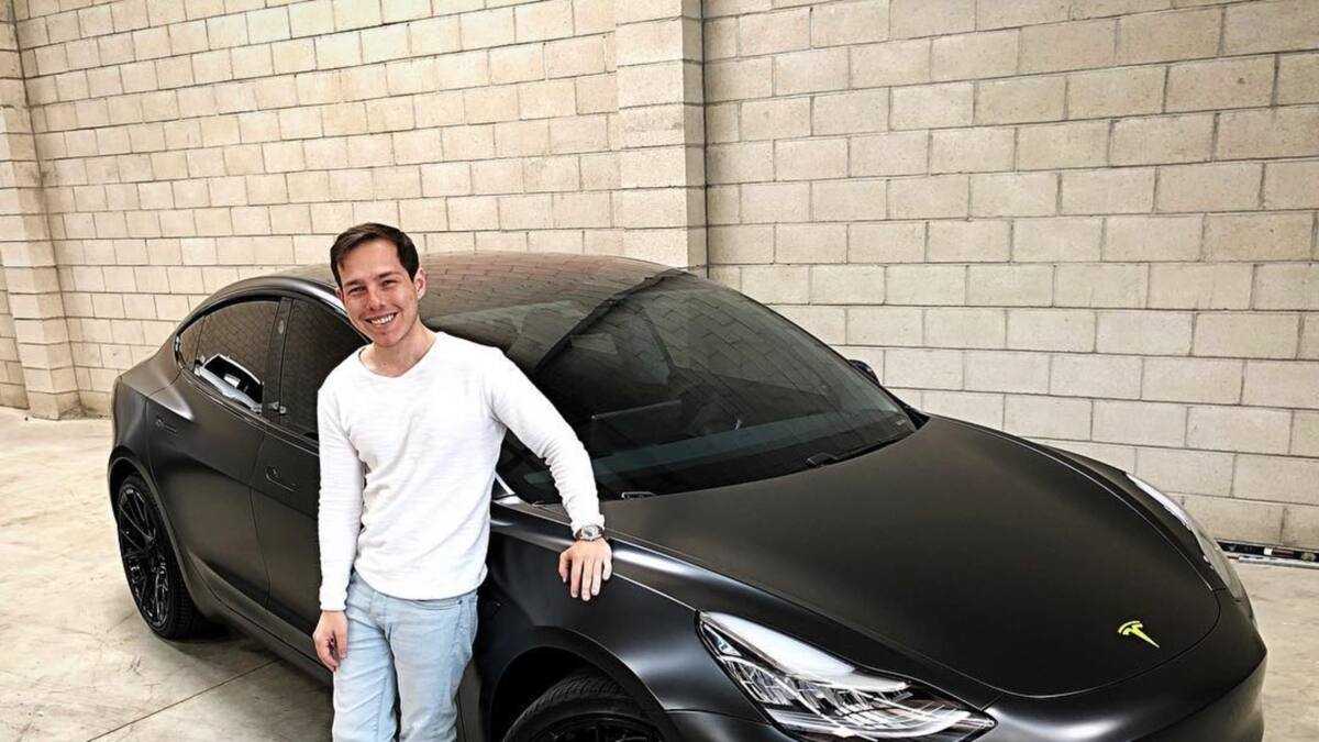 Graham Stephan: net worth, age, height, girlfriend, podcast, college ...