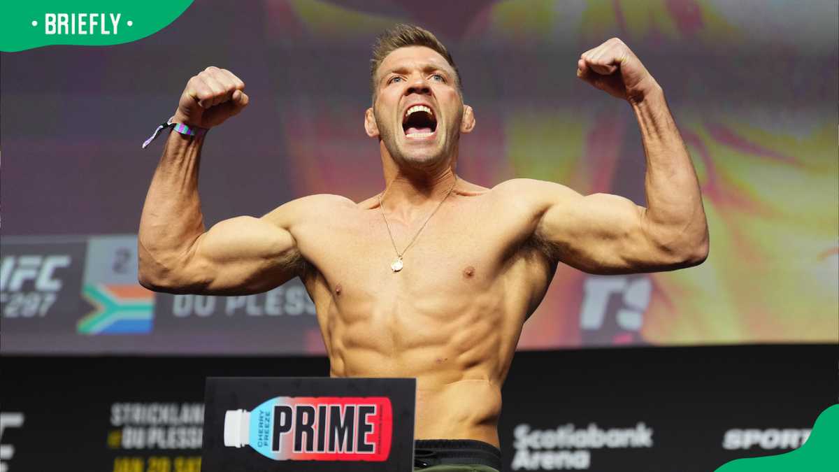Dricus du Plessis UFC Salary Soars After Title Win : SA Champion Set ...