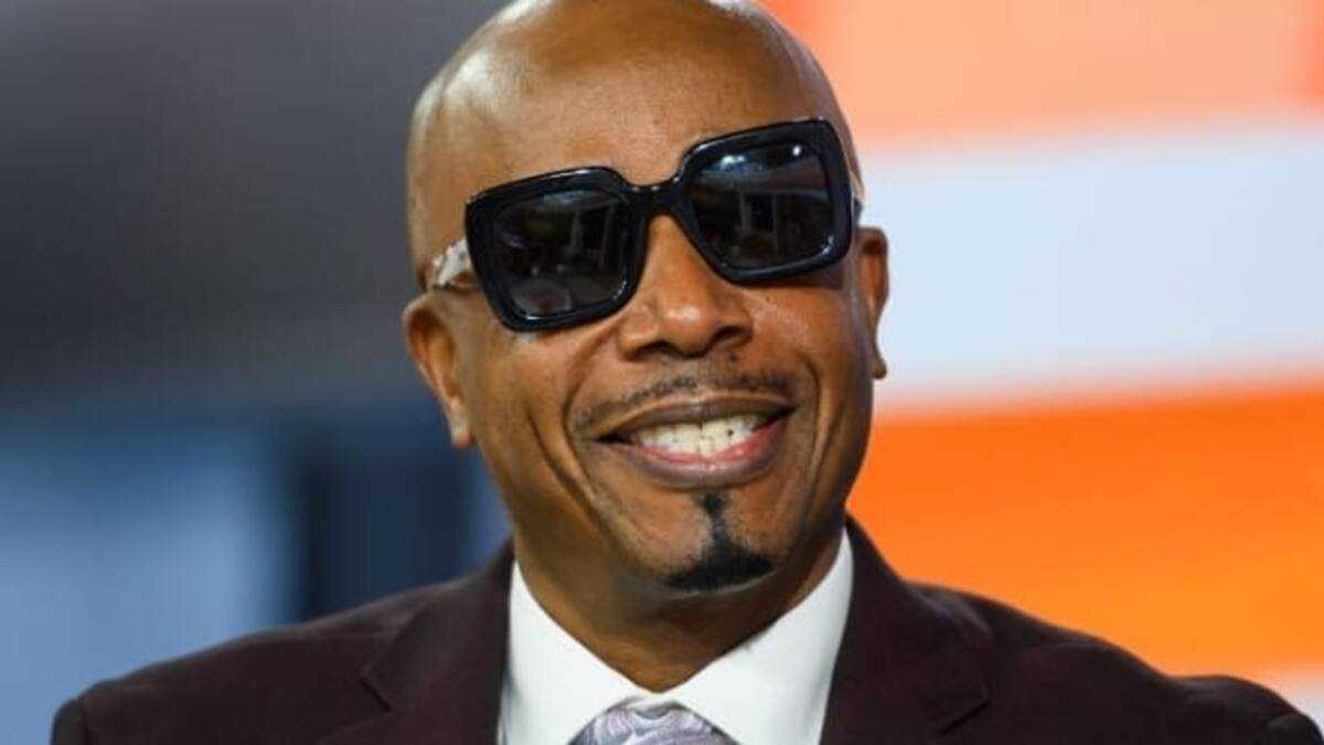 MC Hammer bio: age, children, wife, cars, house, songs, net worth ...
