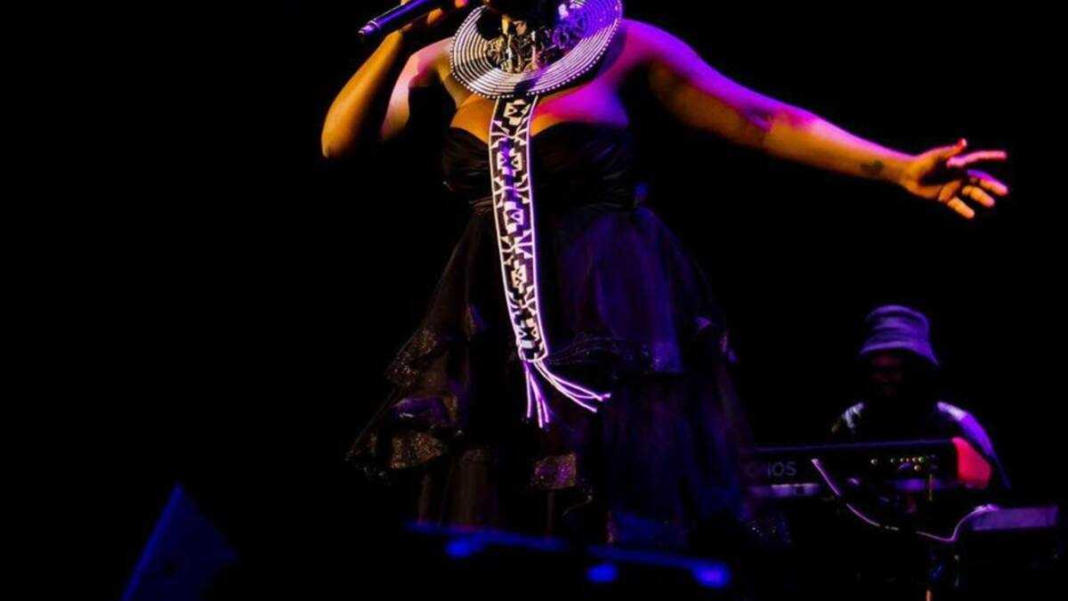 Amanda Black age, family, songs, albums, genres, record labels and ...