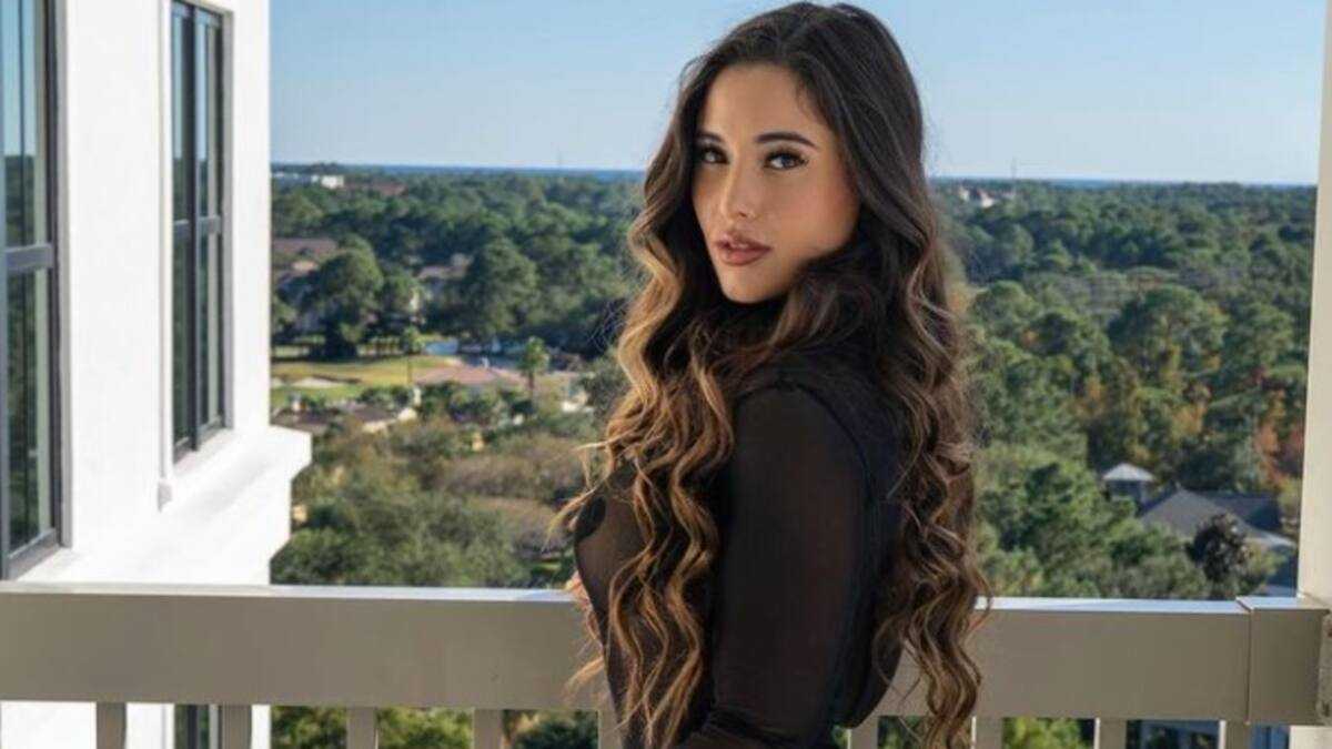 Who is Angie Varona? Age, parents, nationality, height, eye color ...