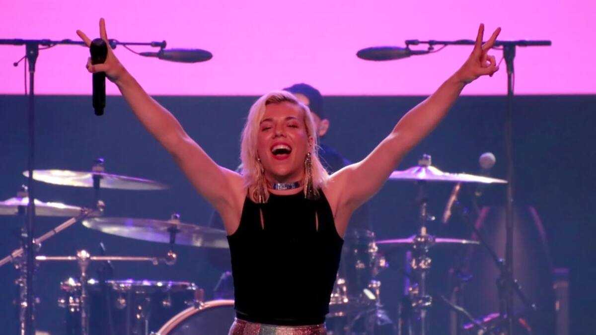 Kimberly Perry: age, husband, divorce, siblings, height, The Band Perry ...