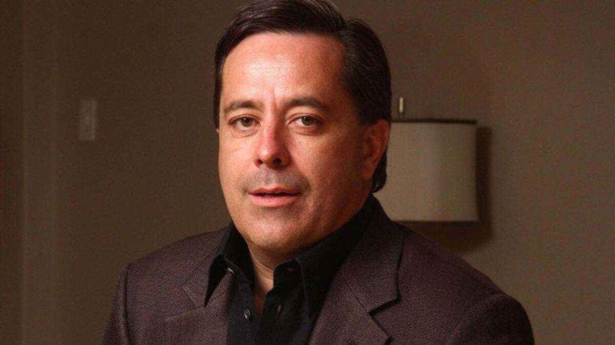 Markus Jooste biography: Son, wife, girlfriend, family, house, net ...