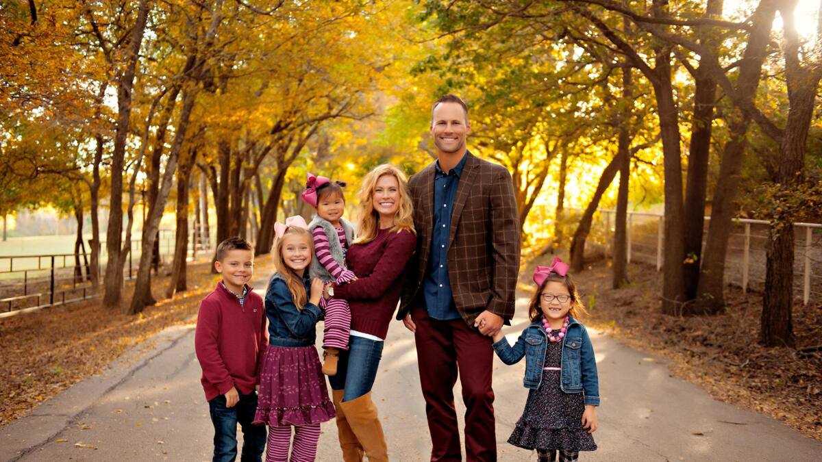 Shay Shull's age, book review, blog, profile, net worth - Briefly.co.za