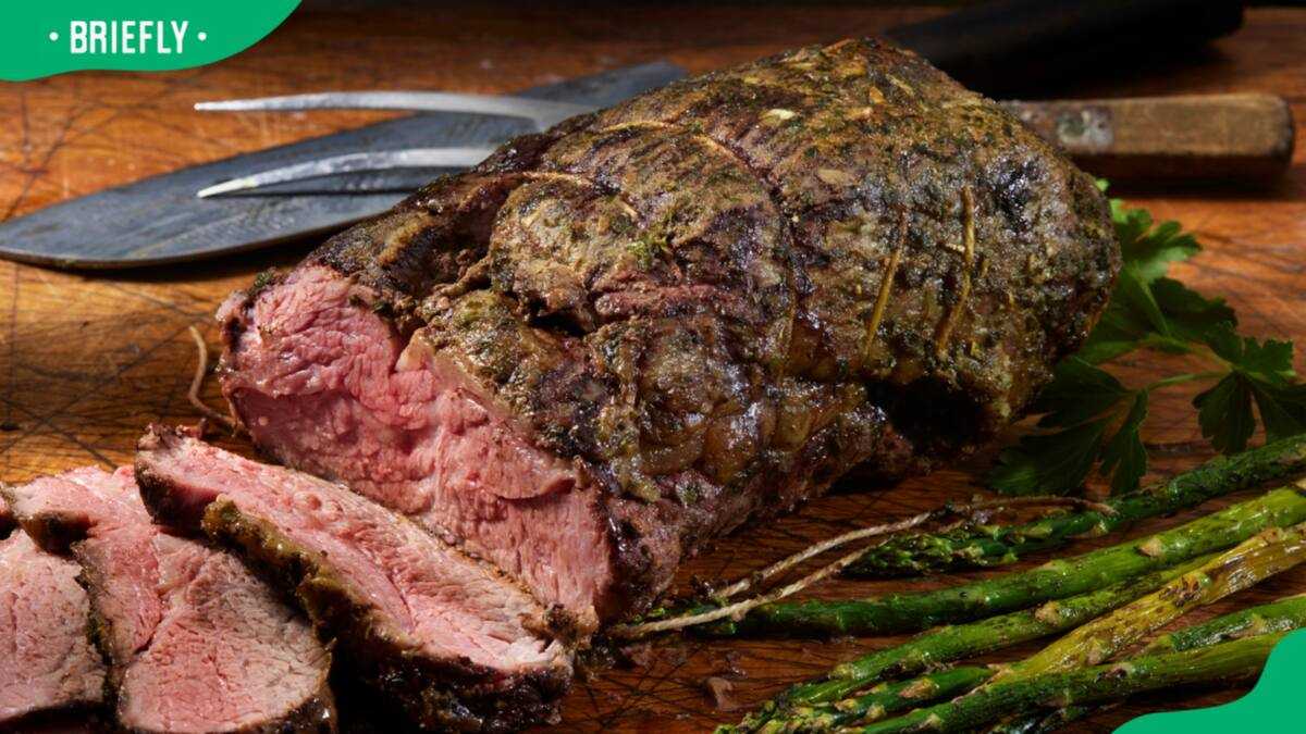 Perfect tender sirloin tip roast recipe: How to cook it - Briefly.co.za
