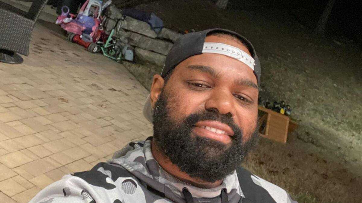 Michael Oher's net worth, age, wife, family, teams, height, salary ...