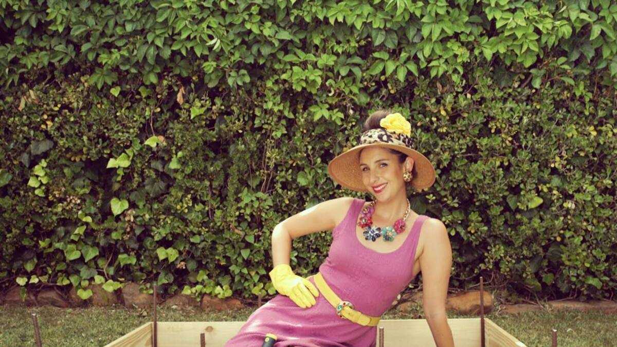 Suzelle DIY biography: age, real name, baby, husband, parents, DIY ...