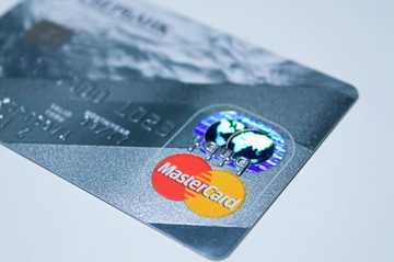 How does eWallet work: guide on how to withdraw and FNB - Briefly.co.za