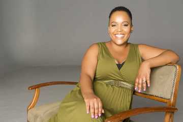 Tumi Morake biography: husband, weight loss, family, book and comedy ...