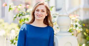 Linda Rendle: age, family, education, salary, career, songs, profiles ...