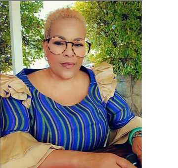 Deborah Fraser biography: age, family, songs, albums, and Instagram ...