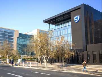 Standard Bank contact details, head office, branches, trading hours ...