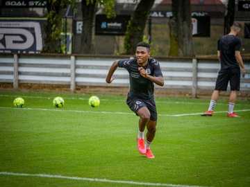 Top 20 South African players abroad doing us proud | SA soccer players ...