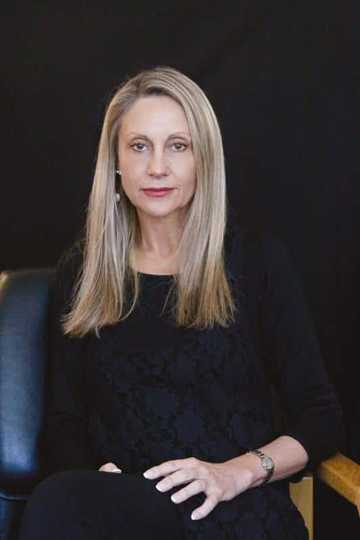 Dr Susan Vosloo: age, children, husband, video, covid, Netcare ...