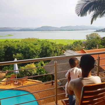 Salamina Mosese bio: age, baby, wife, movies and TV shows, pictures ...