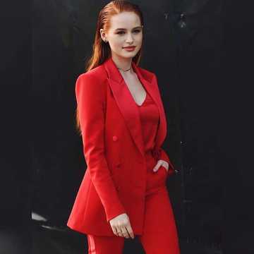Madelaine Petsch bio: age, partner, parents, siblings, nationality ...