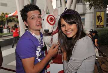 Who is Victoria Justice's husband? Her love life and dating history ...