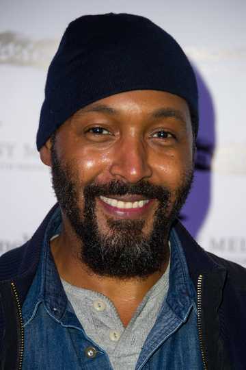 Who is Jesse L. Martin? Age, daughter, wife, movies and TV shows ...