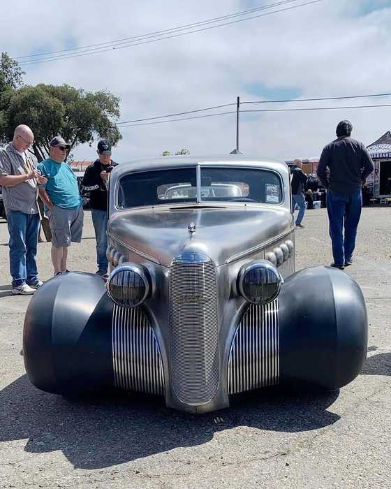 Who is Ian Roussel? Biography, age, profession, website, profiles, net ...