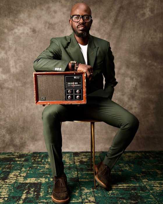 Black Coffee hand story, surgery, therapy, reveal, pictures - Briefly.co.za