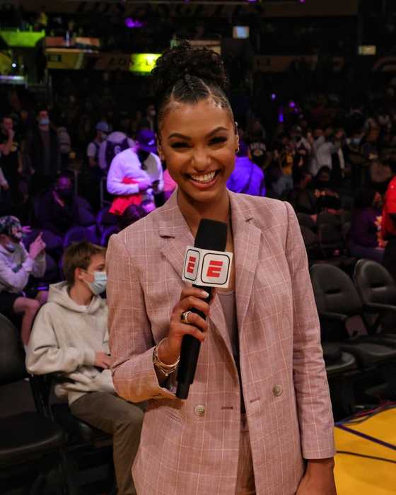 What is Malika Andrews' annual salary? All about the ESPN host ...