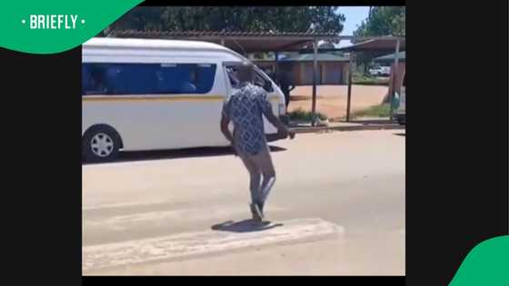 “I Can’t Believe It”: Mzansi Can’t Deal With a Taxi Driver’s Hilarious ...