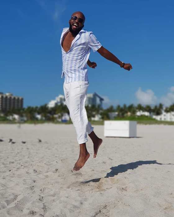 Clement Manyathela bio: age, wife, show, 702, images, profile, contact ...