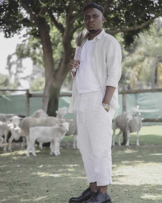 Musician Mnqobi Yazo bio: age, girlfriend, home, profile, net worth ...