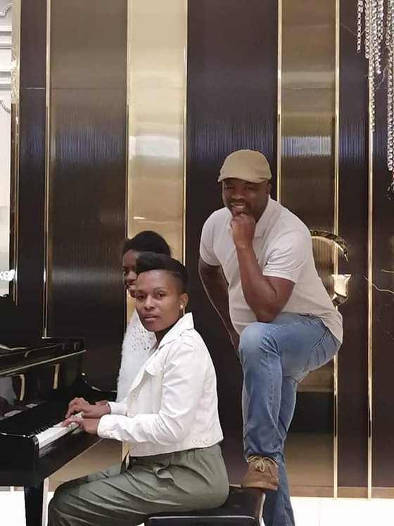 Lovers Mohlala bio: Age, wife, family, broke, cars, celebration ...