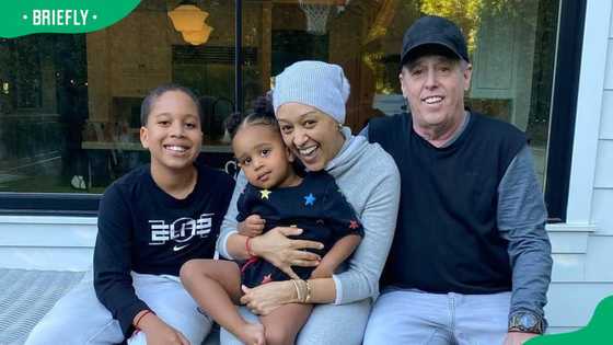 Who is Timothy Mowry? All about Tia and Tamera Mowry's father - Briefly ...