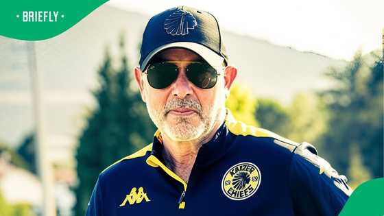 Kaizer Chiefs Unveil New Coach After Parting Ways With Nasreddine Nabi ...