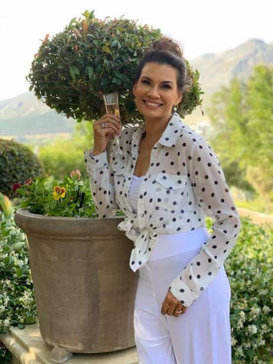 Amy Kleinhans bio: age, children, husband, farm, profile - Briefly.co.za