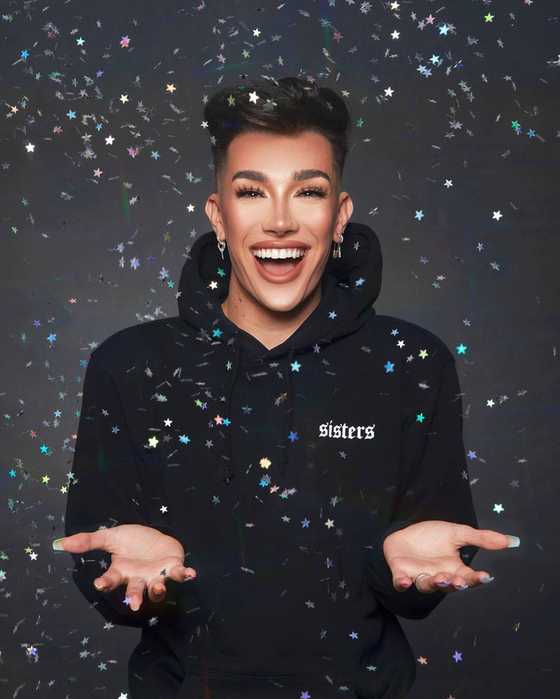 James Charles net worth, life story, tiktok, makeup, merch, brother ...