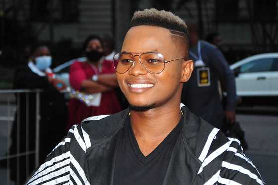 Who is Ayanda Ntanzi? Biography, age, wife, songs, profiles - Briefly.co.za