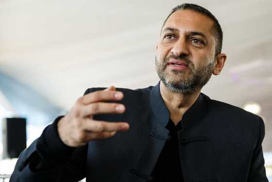 Zunaid Moti's biography: wife, house, father, cars and net worth ...