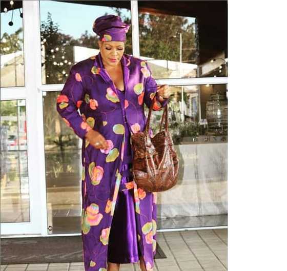 Deborah Fraser biography: age, family, songs, albums, and Instagram ...