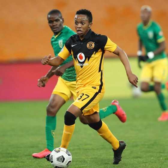 Nkosingiphile Ngcobo: age, P.O.B, girlfriend, stats, salary, cars ...