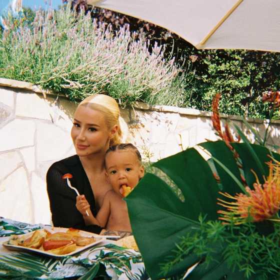 Iggy Azalea's net worth, age, children, husband, family, height ...