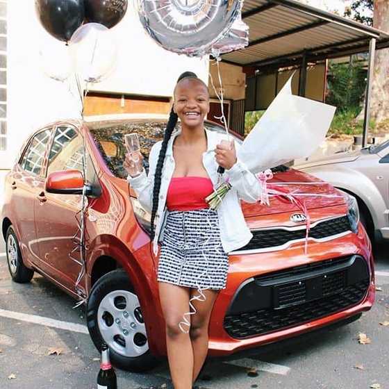 Botlhale Boikanyo age, boyfriend, parents, poems, albums, awards, car ...