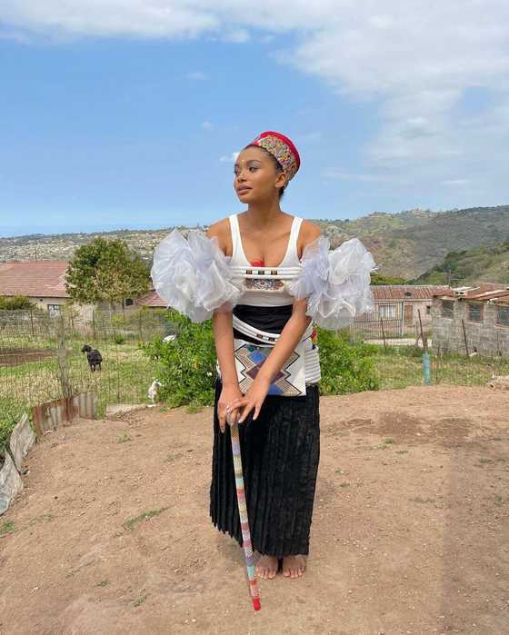 Who is Hope Mbhele? Age, husband, parents, ethnicity, songs, profiles ...