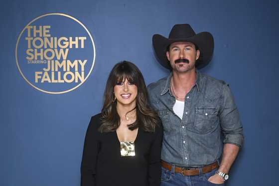 Is Riley Green married? The truth about his relationship with Ella ...