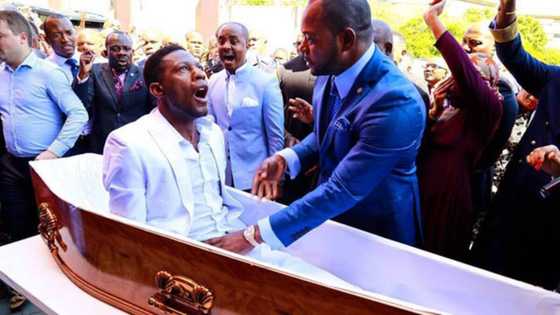 15 best Sinach songs to check (latest and best gospel tracks) - Briefly ...