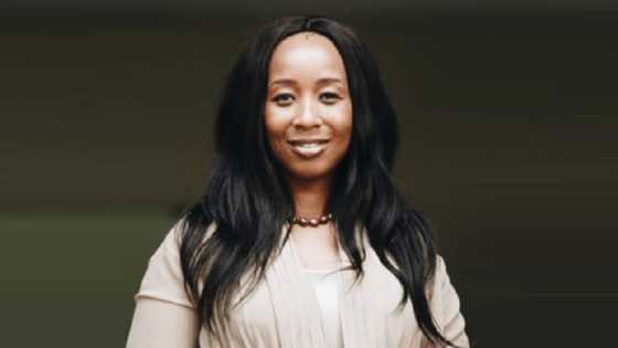 Mbhazima Shilowa's age, wife, children, qualifications, house, Twitter ...