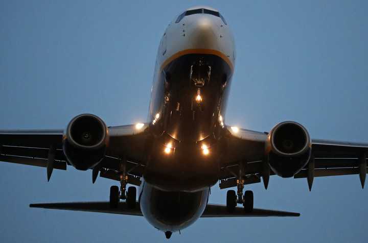 Red-eye flight meaning: How to prepare, what to expect, pros and cons ...