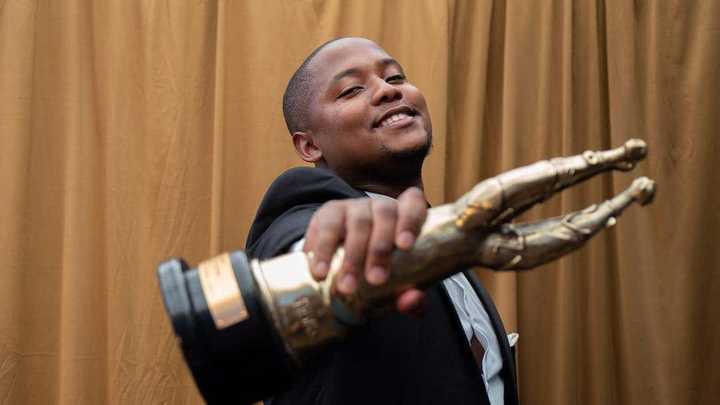 Siyabonga Sepotokele bio: Age, girlfriends, family, TV shows, new role ...