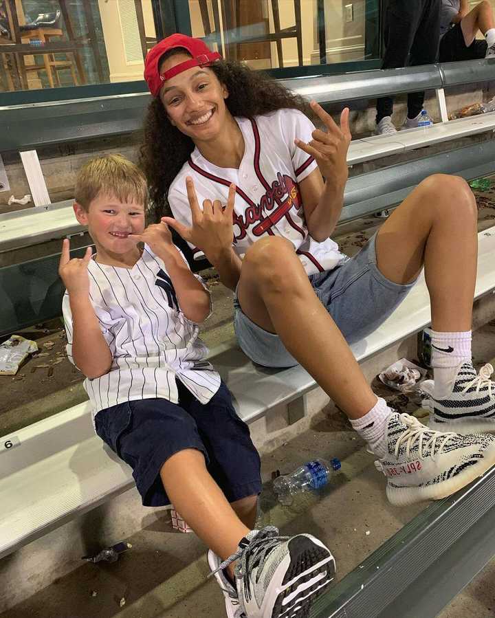 Who is Mariah Linney? Age, girlfriend, height, parents, gender, net ...