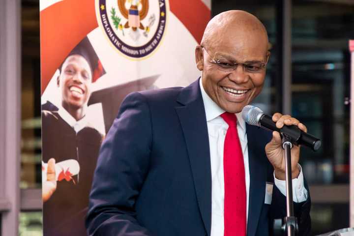 Fani Titi age, wife, education, Investec, LinkedIn, contacts, salary ...