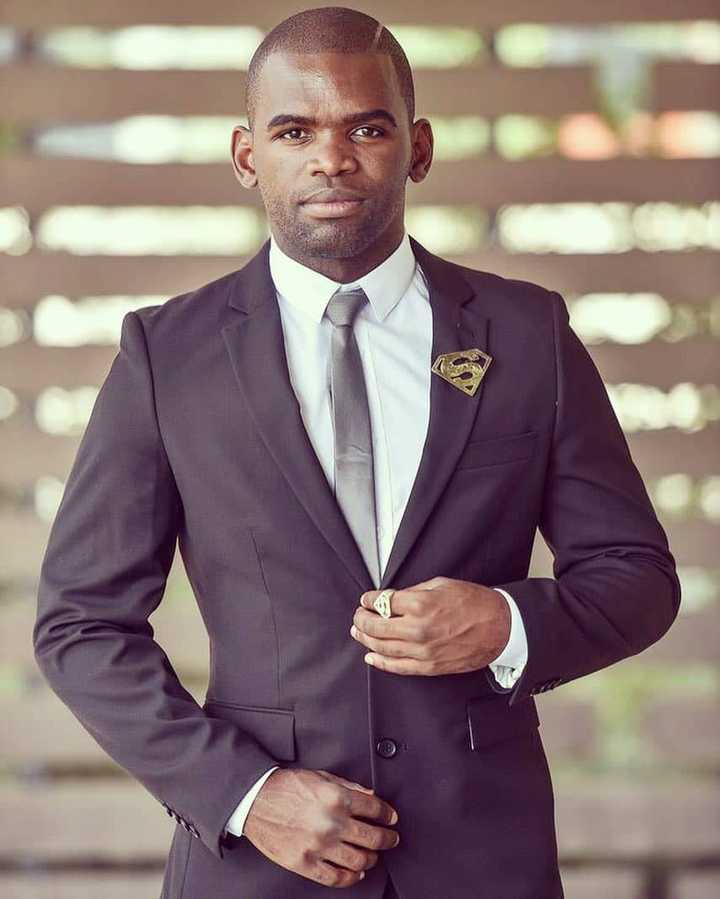 Siv Ngesi age, family, rugby, SA shutdown, movies, and Instagram ... Siv Ngesi age, family, rugby, SA shutdown, movies, and Instagram ...